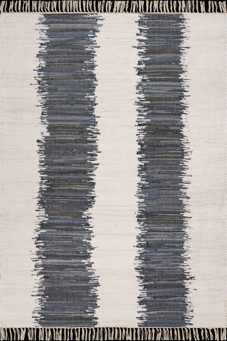 Soft blues and subtle patterns define Annie Selke’s new denim rugs ...